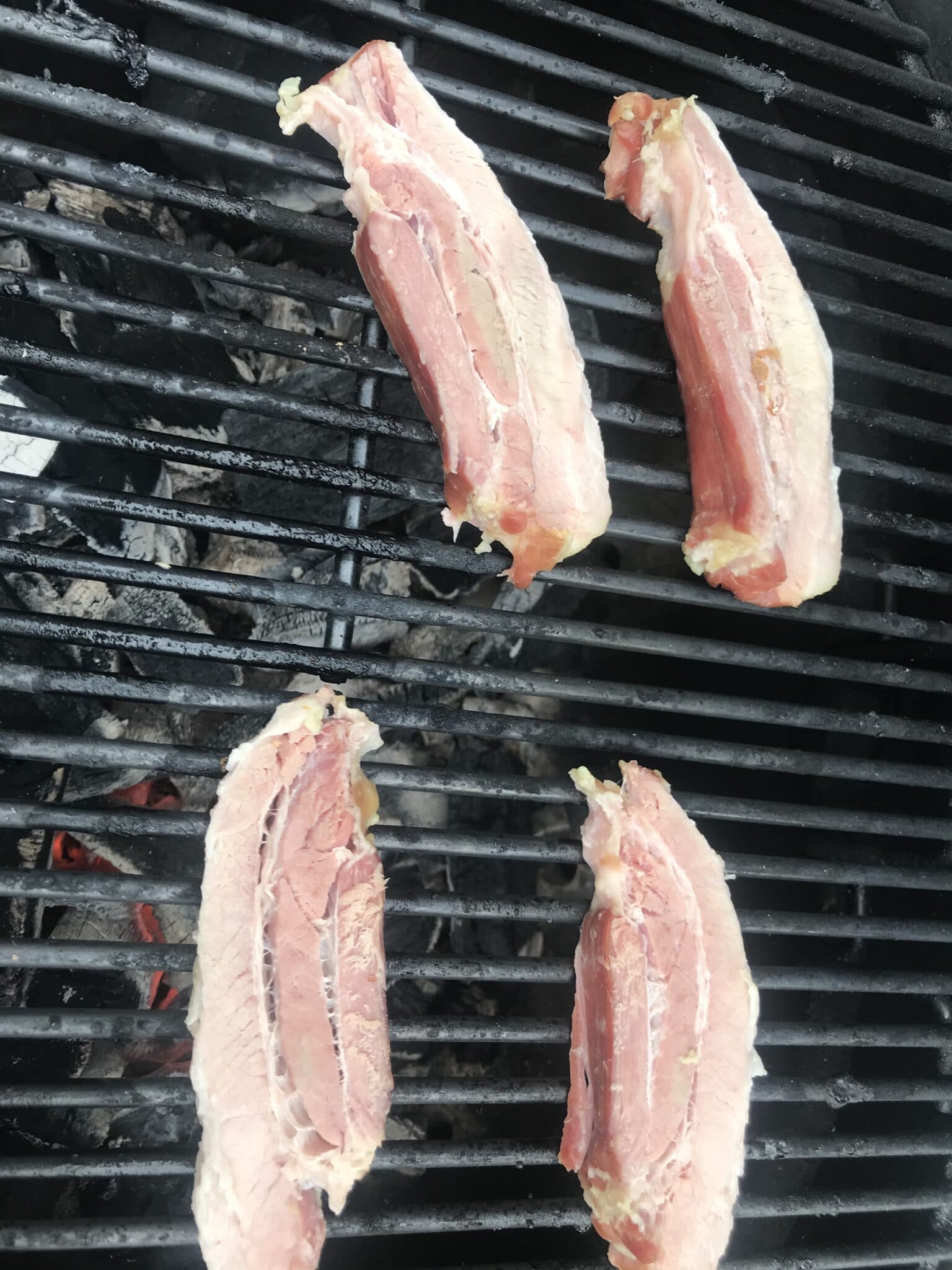 Traag gegaard spek met selderijsalade: Big Green Egg